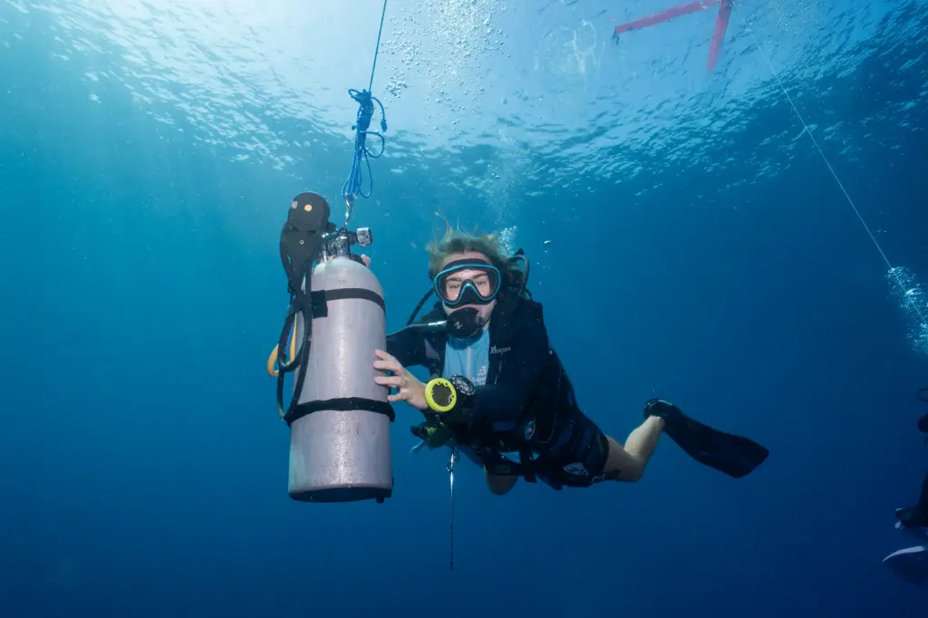 PADI Deep Diver Course Gili Air | Dive Deeper Safely